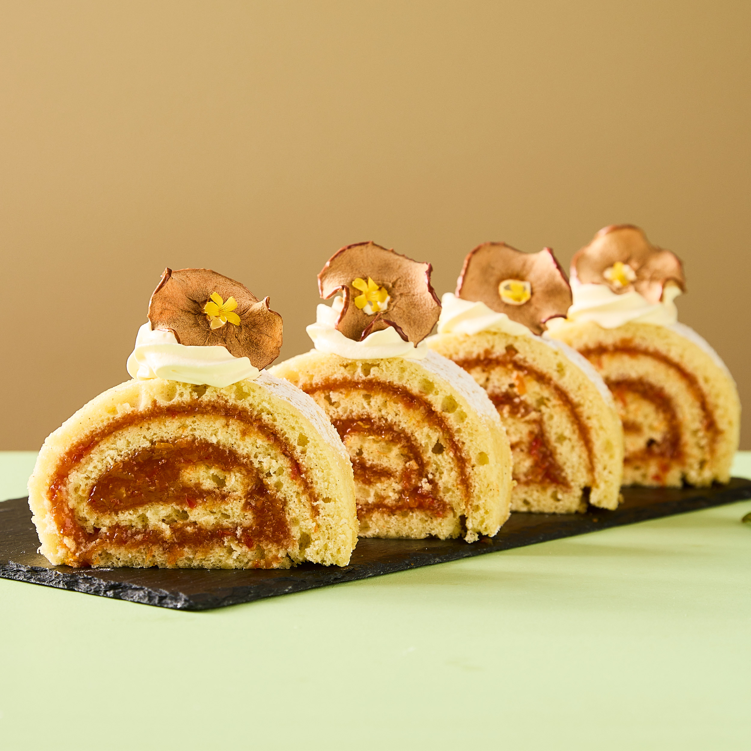 Roulade med frugtfyldning | Odense Marcipan